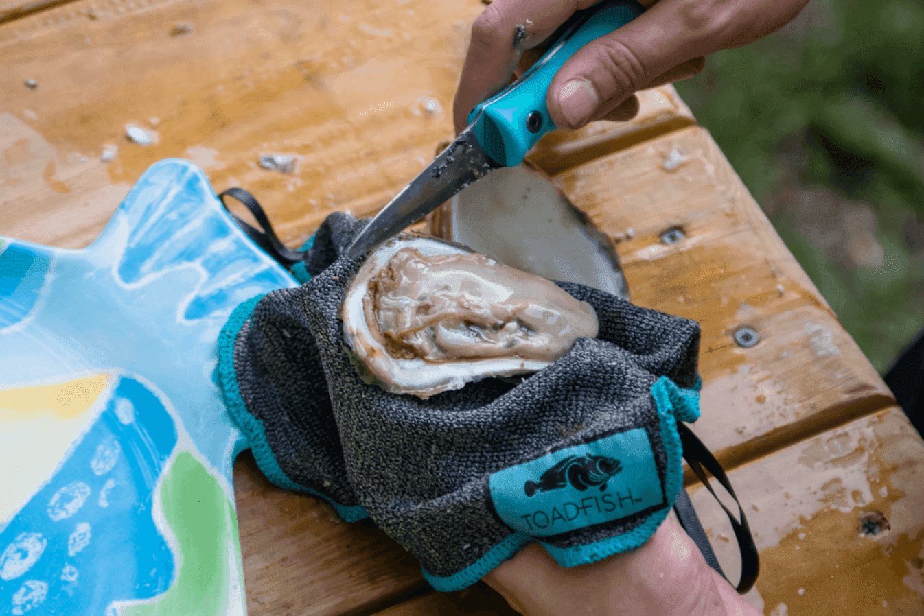 Put ‘Em Back™ Cut-Proof Shucking Cloth – Leroux Kitchen